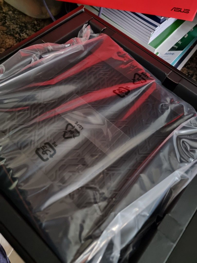 ASUS ROG Gaming Wireless AX Tri-Band Router - GT-AX11000 WiFi6 ...