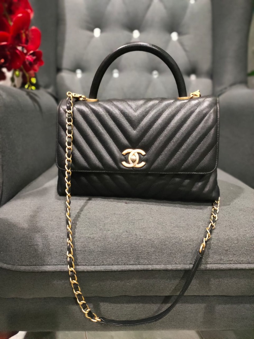 CHANEL Sling Bag, Women's Fashion, Bags & Wallets, Shoulder Bags on ...