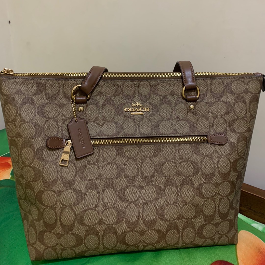 Coach bag Gallery ToteBag signature, Barang Mewah, Tas & Dompet di ...