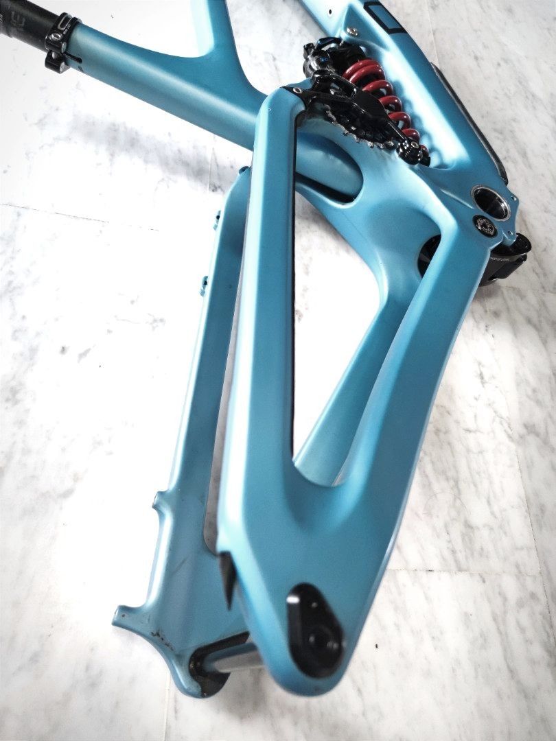 Deviate Highlander 150 with Rockshox Ultimate Coil Shock, Sports ...