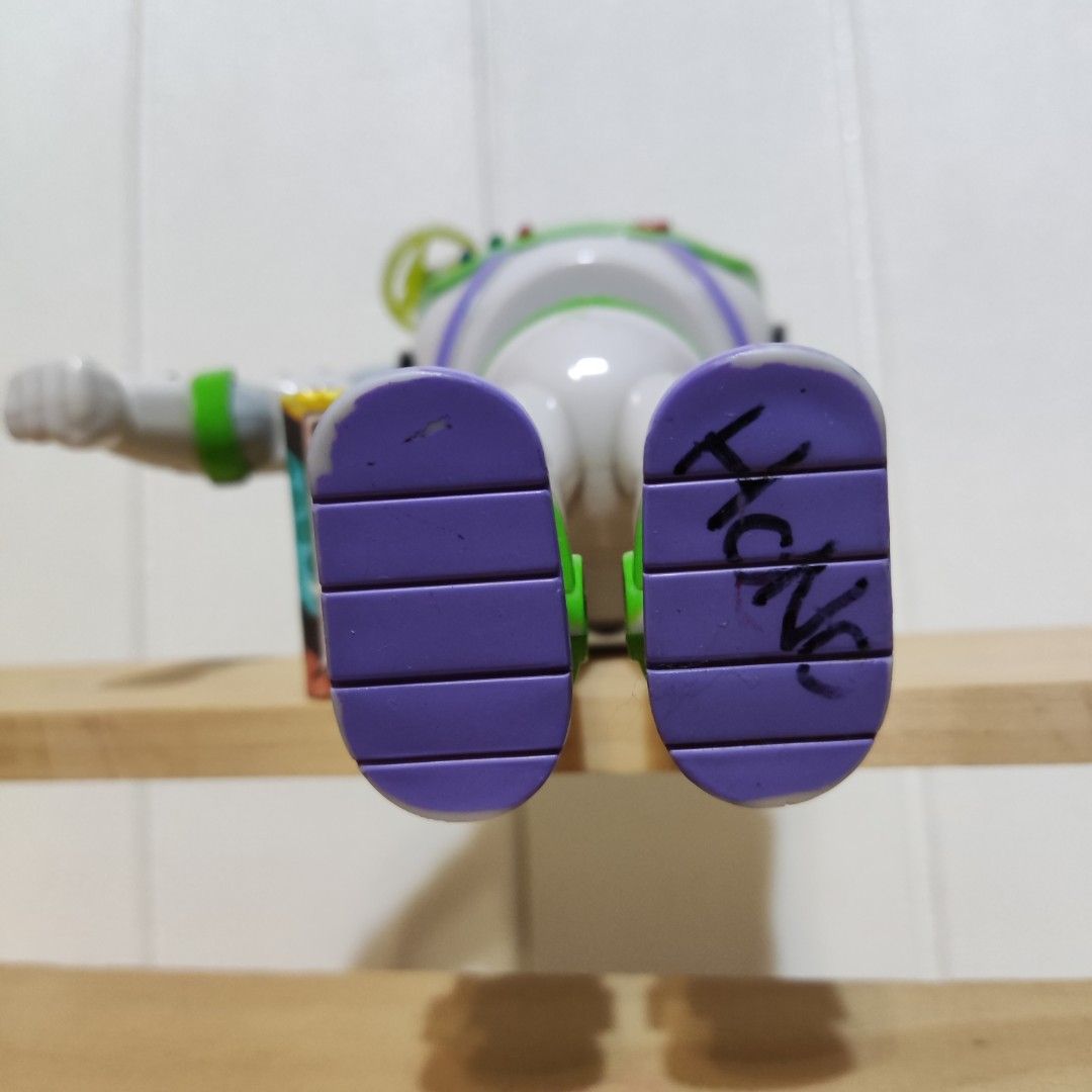 Disney Pixar Buzz Lightyear Light Chaser Toy Story, Hobbies & Toys ...