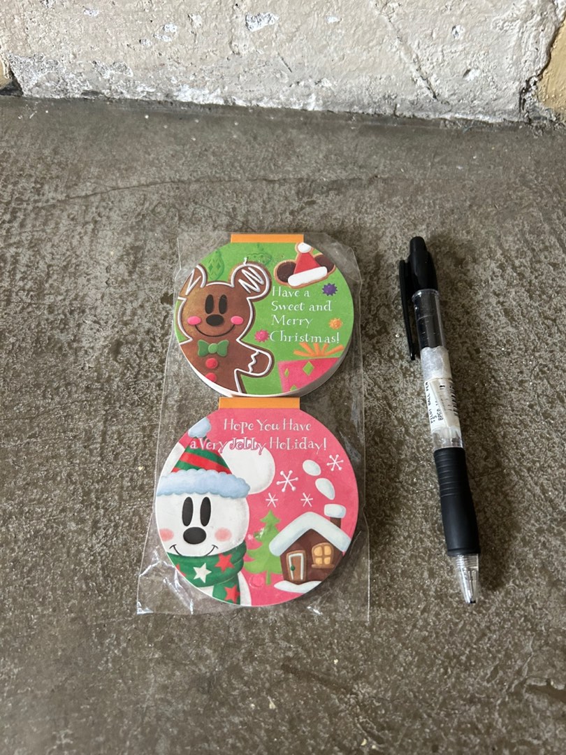 Disney resort Mickey Mouse memo pad set, Hobbies & Toys, Stationery ...