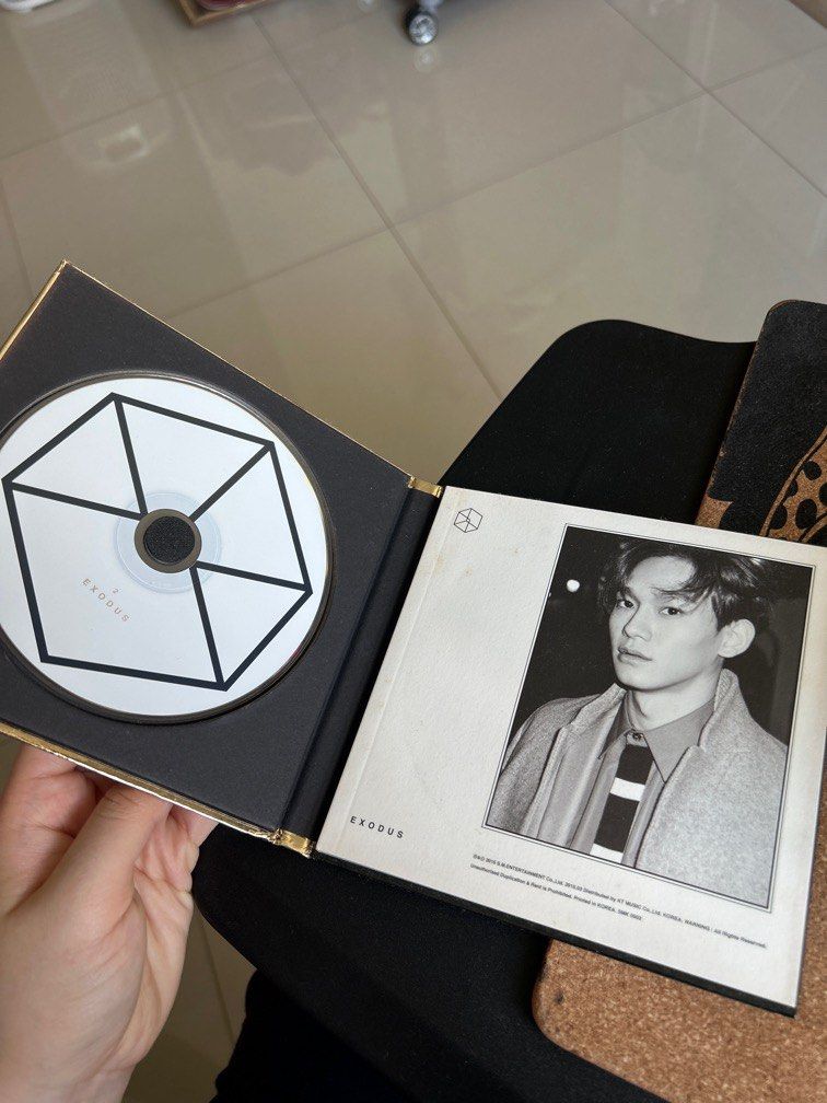 EXO EXODUS ALBUM, Hobbies & Toys, Music & Media, CDs & DVDs on Carousell