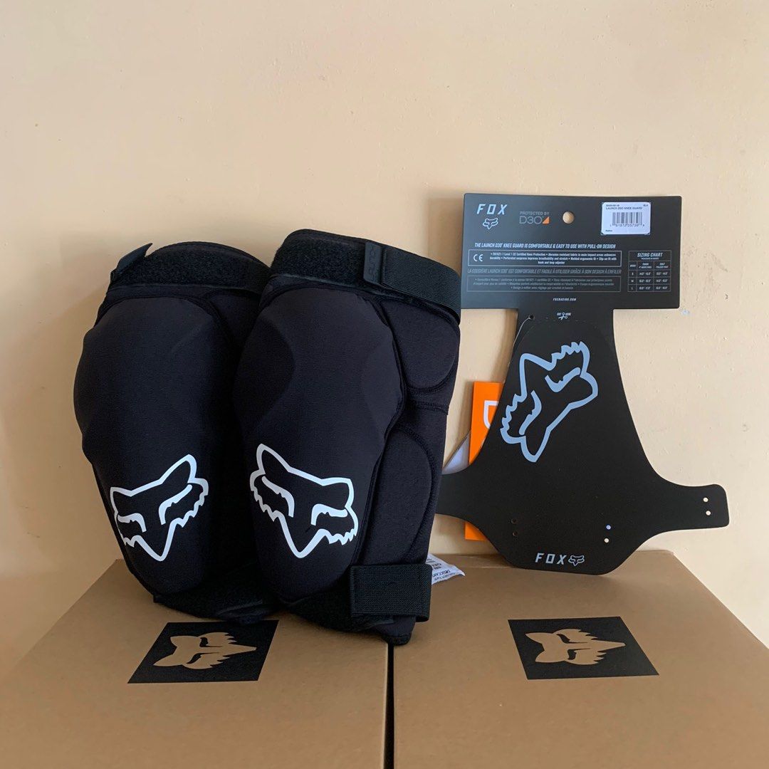 Fox head enduro Launch D30 knee pad with fox mudguard, Sports Equipment ...