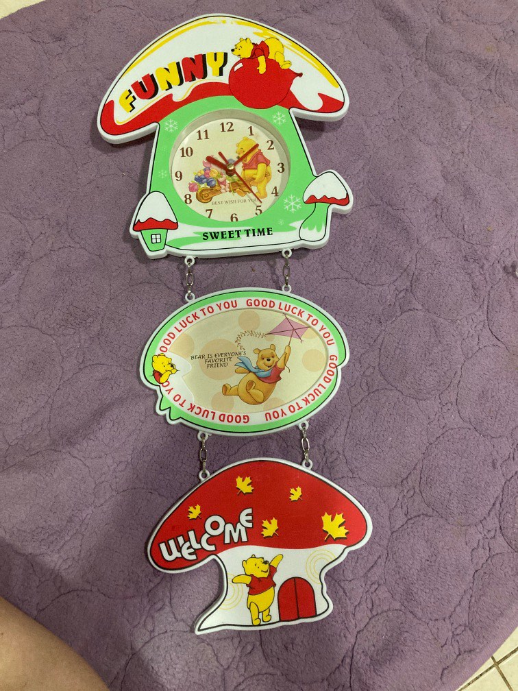 Frame foto winnie the pooh, Buku & Alat Tulis, Alat Tulis di Carousell