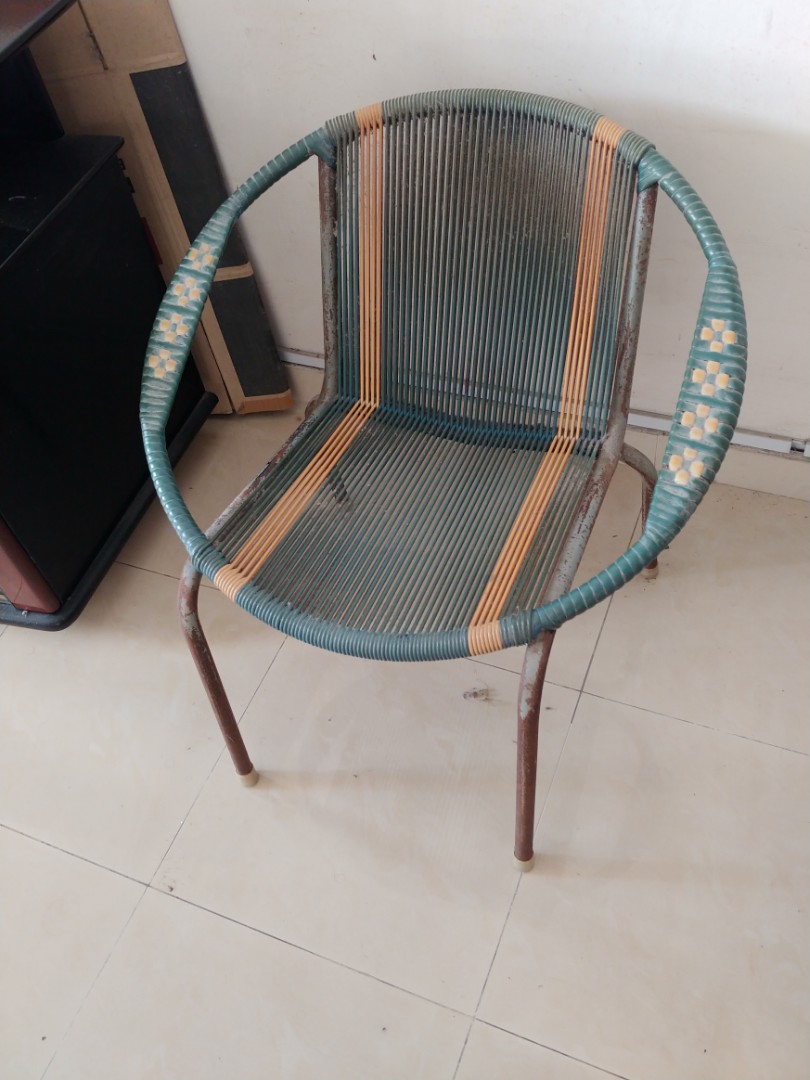 Free Olden Chair, Furniture & Home Living, Furniture, Chairs on Carousell