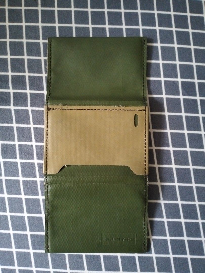 Freitag Brandon, Men's Fashion, Watches & Accessories, Wallets & Card ...