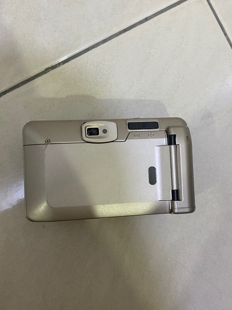 Fujifilm Silvi 90, Photography, Cameras on Carousell