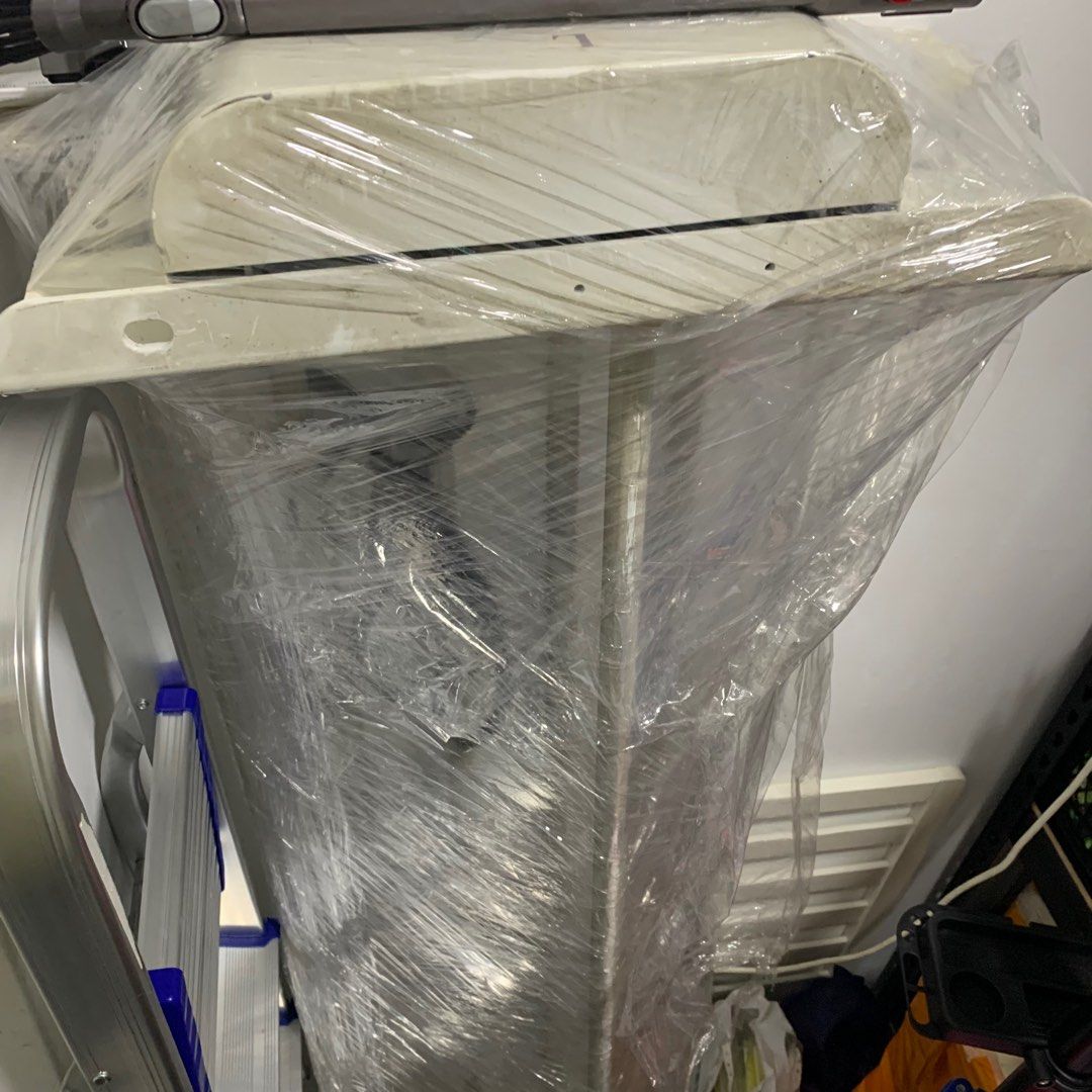 HDB hanging rack pulley, Furniture & Home Living, Home Improvement ...