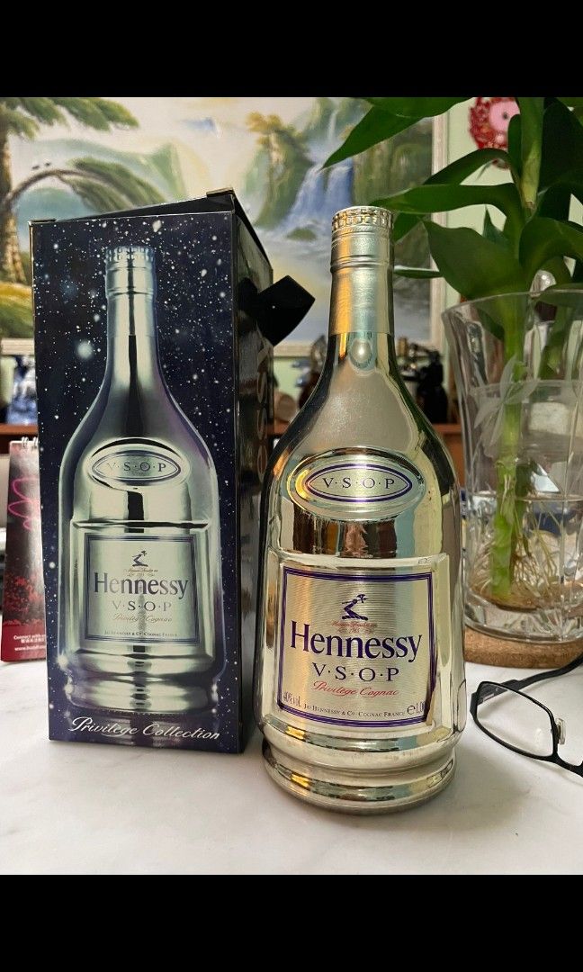 HENNESSY 1 LITER, Food & Drinks, Alcoholic Beverages on Carousell