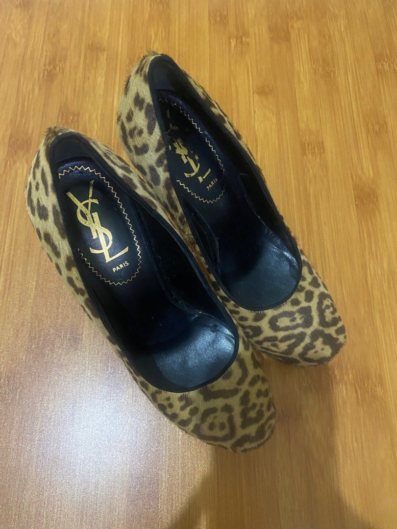 High heels YSL Paris, Fesyen Wanita, Sepatu di Carousell