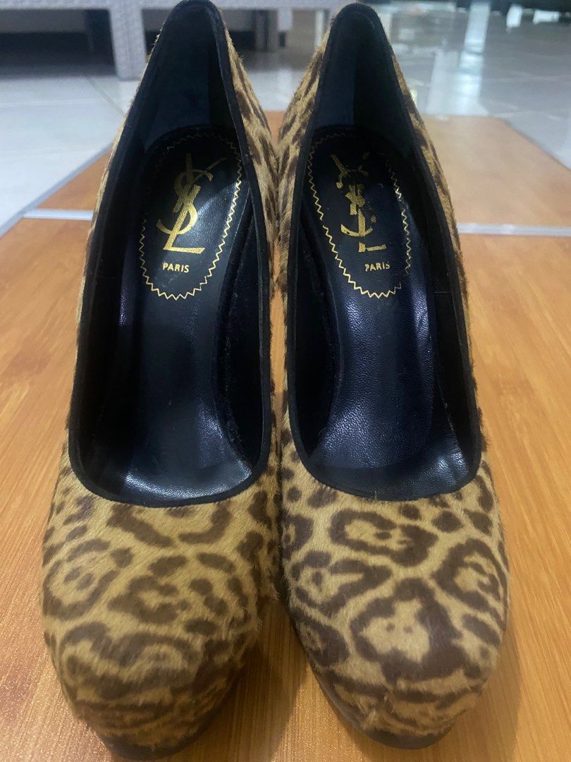 High heels YSL Paris, Fesyen Wanita, Sepatu di Carousell