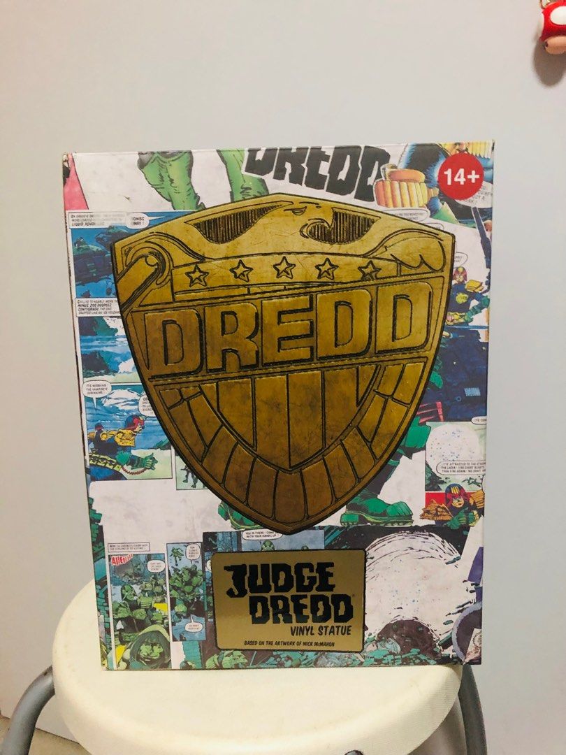 Judge Dredd 11 inch Vinyl statue by Mick McMahon, Hobbies & Toys, Toys ...