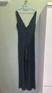jumpsuit pull & bear, Fesyen Wanita, Pakaian Wanita, Jumpsuits di Carousell
