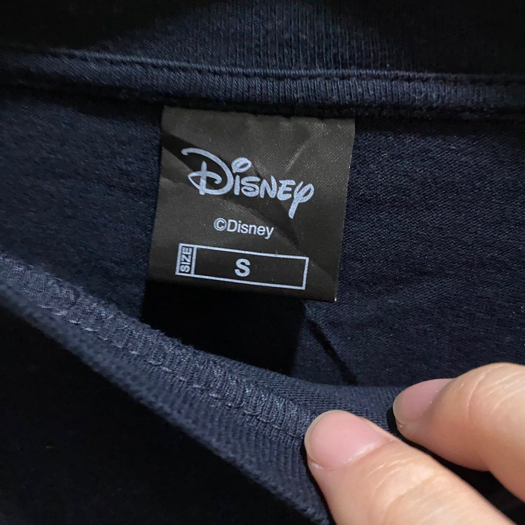 Kaos Uniqlo Bambi Disney GU Global Uniqlo Navy Big Print, Fesyen Pria, Pakaian , Atasan di Carousell