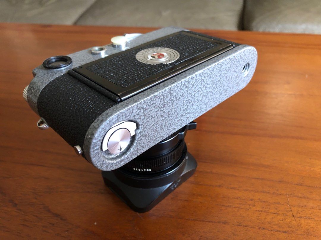 Leica m2 hammertone repaint, Photography, Cameras on Carousell