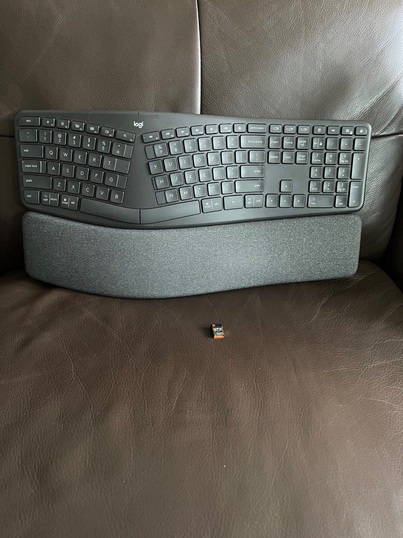 Logitech Ergo K860 Keyboard Computers And Tech Parts And Accessories Computer Keyboard On Carousell