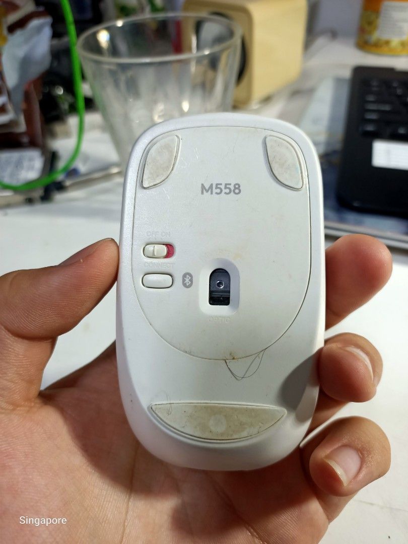 Logitech M558 Bluetooth Mouse, Computers & Tech, Parts & Accessories ...