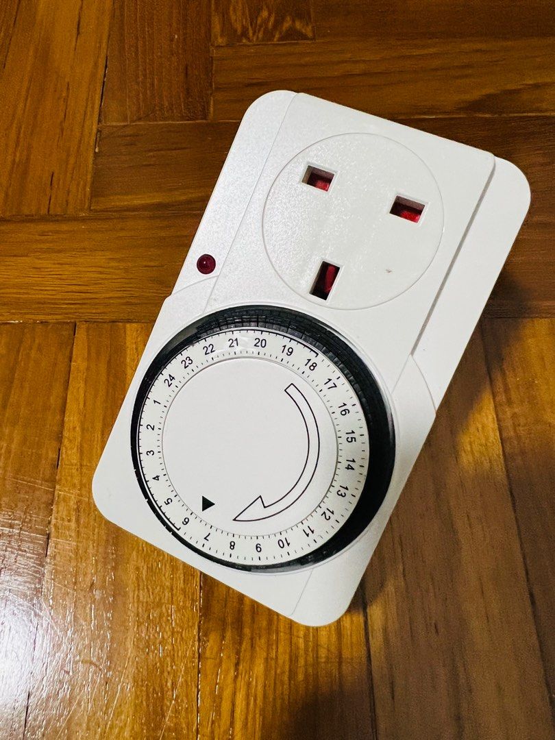 Mechanical Timer Switch Socket, TV & Home Appliances, Electrical, Adaptors & Sockets on Carousell