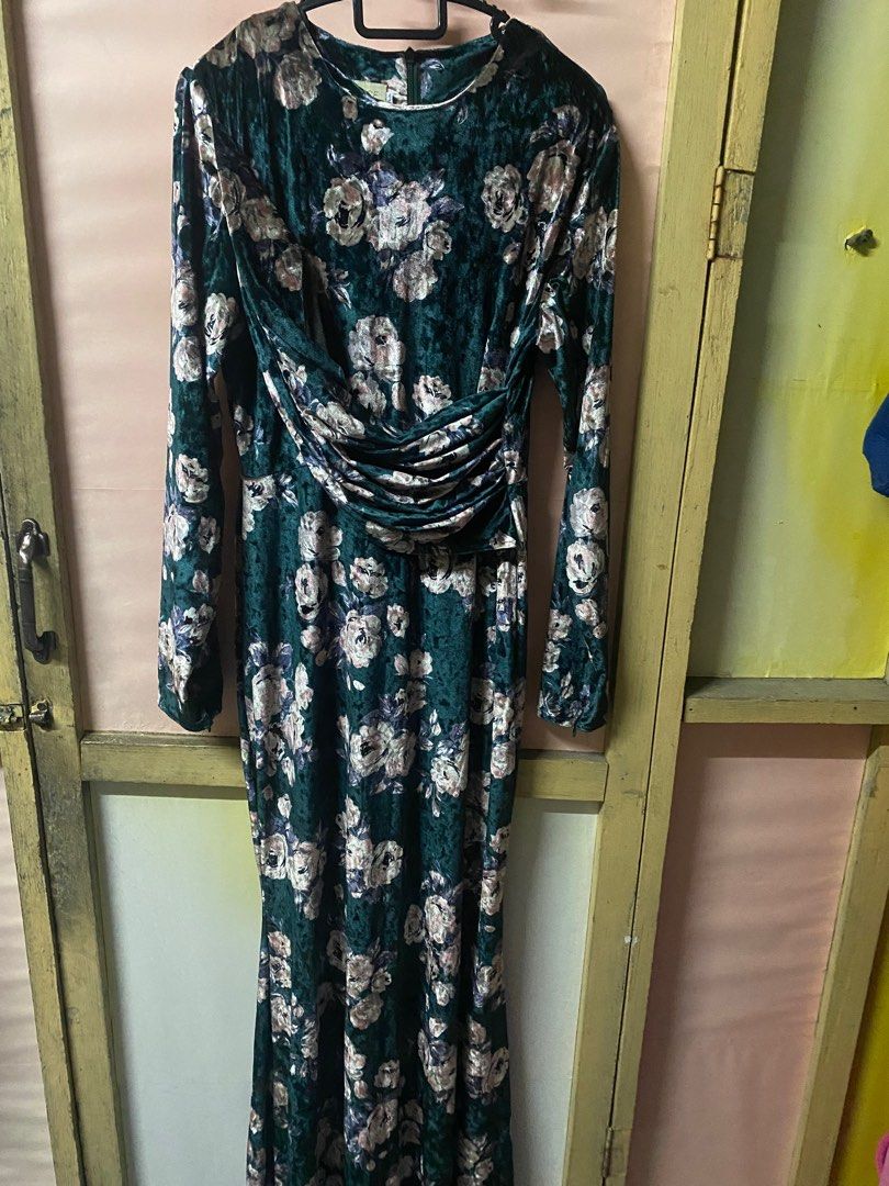 MINIMALACE Dress, Women's Fashion, Muslimah Fashion, Baju Kurung & sets ...