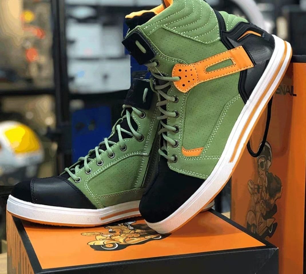 Motorcycle riding boots (Alien Snail), Motorcycles, Motorcycle Apparel ...