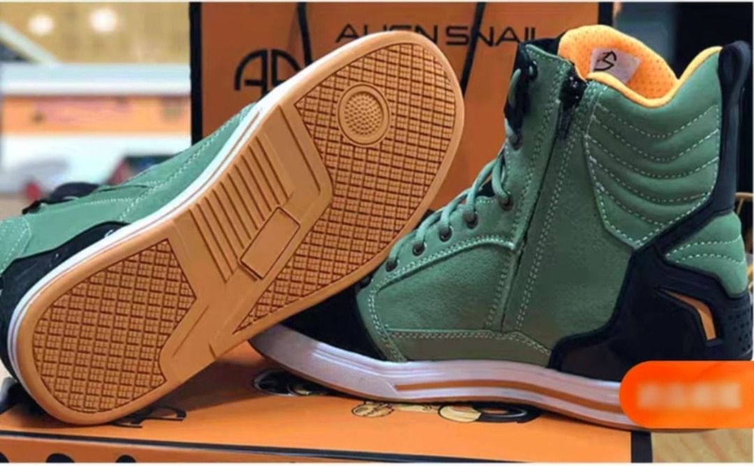 Motorcycle riding boots (Alien Snail), Motorcycles, Motorcycle Apparel ...