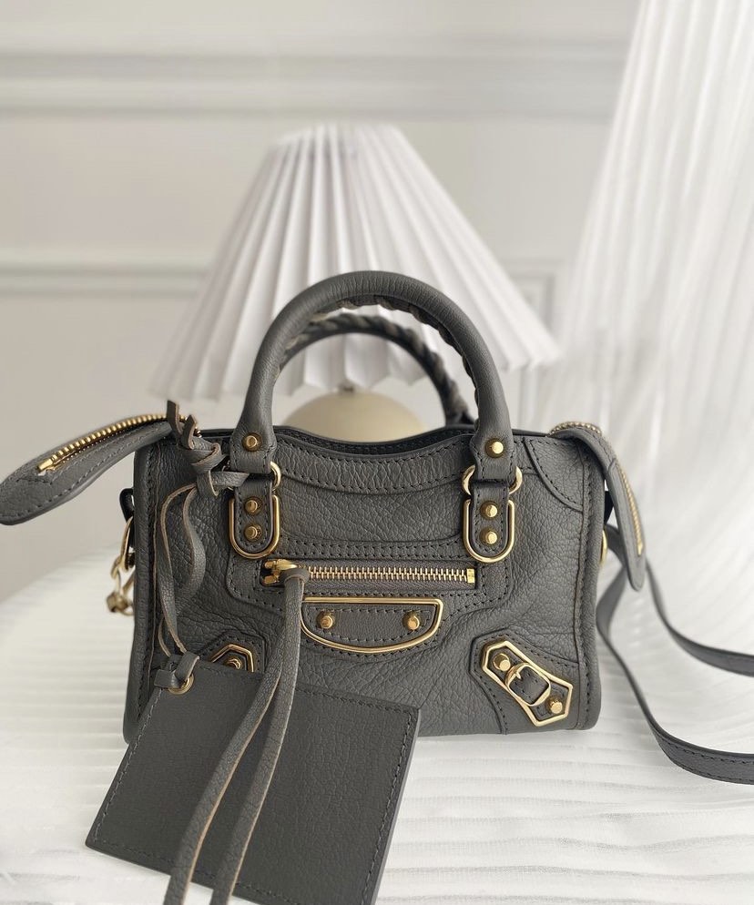 Nano city, Women's Fashion, Bags & Wallets, Shoulder Bags on Carousell