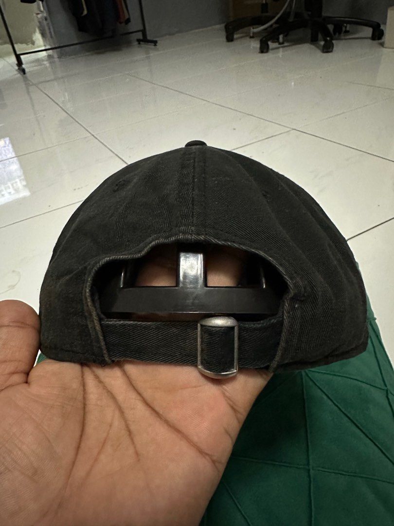 New ern cap, Men's Fashion, Watches & Accessories, Cap & Hats on Carousell