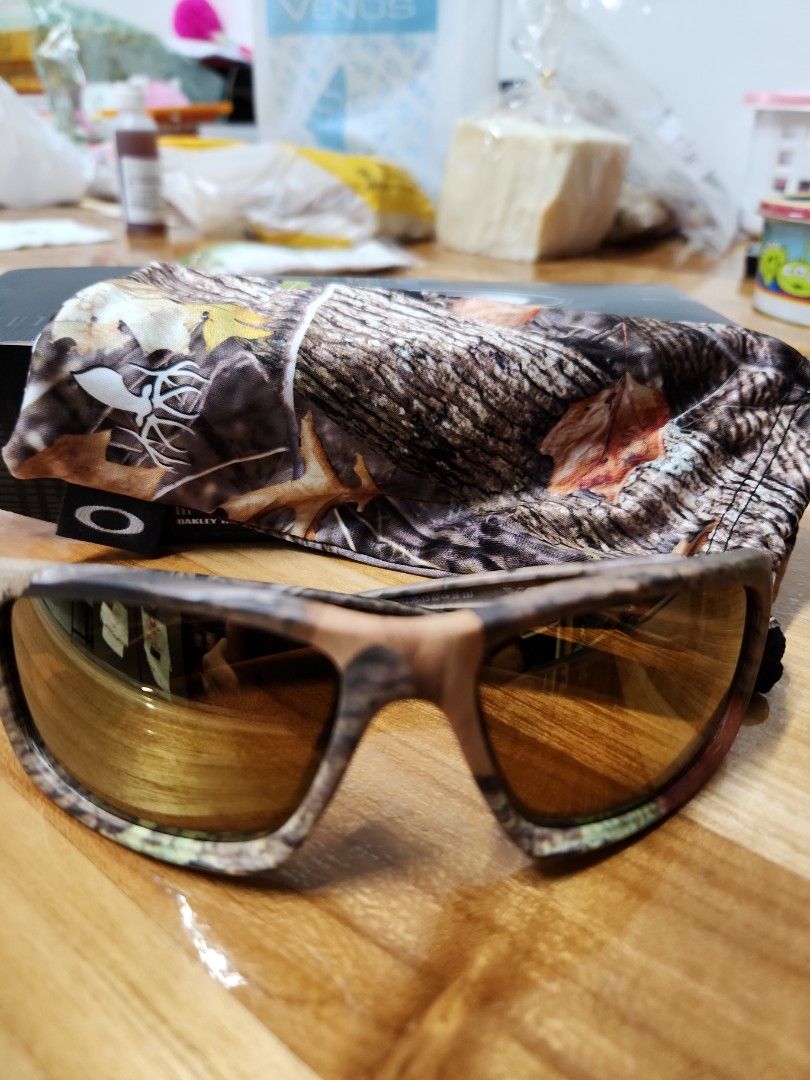 Oakley Valve Woodlands Camo, Men's Fashion, Watches & Accessories ...