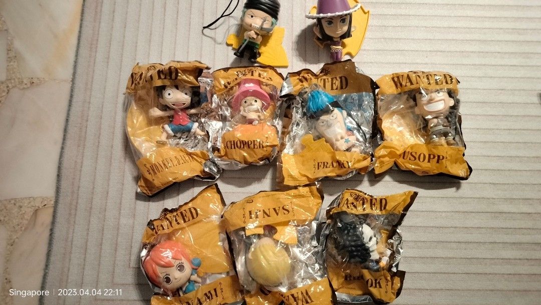 ONE PIECE COMPLETE SET + 2 ADDITIONAL LUFFY+2 ADDITIONAL CHOPPER + 1 ...