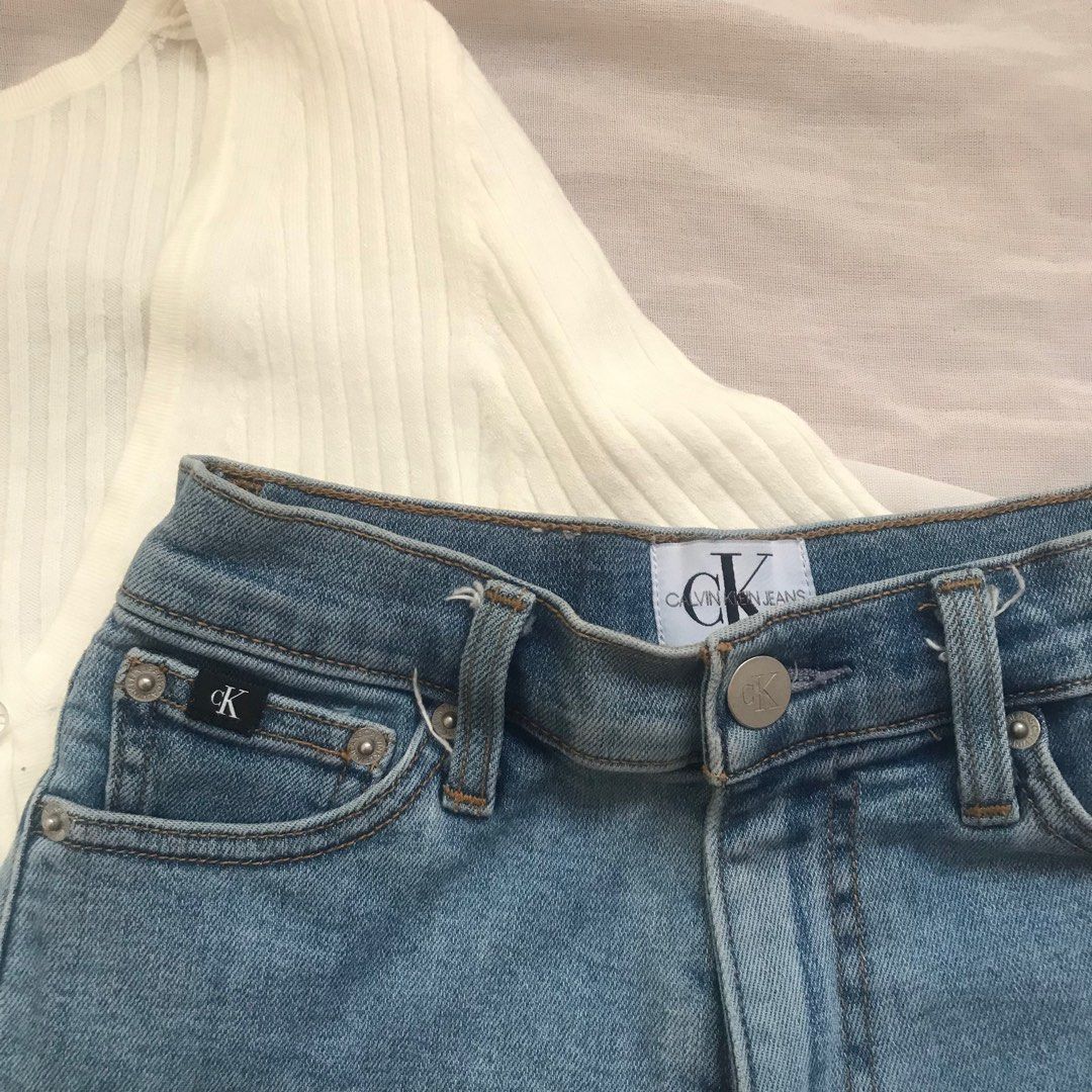 Orig calvin klein items( Hw shorts and top), Women's Fashion, Bottoms ...