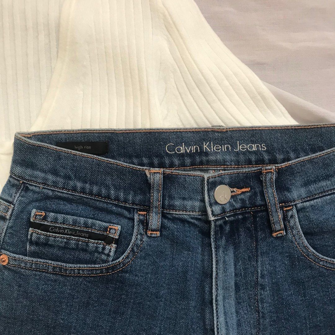 Orig calvin klein items( Hw shorts and top), Women's Fashion, Bottoms ...