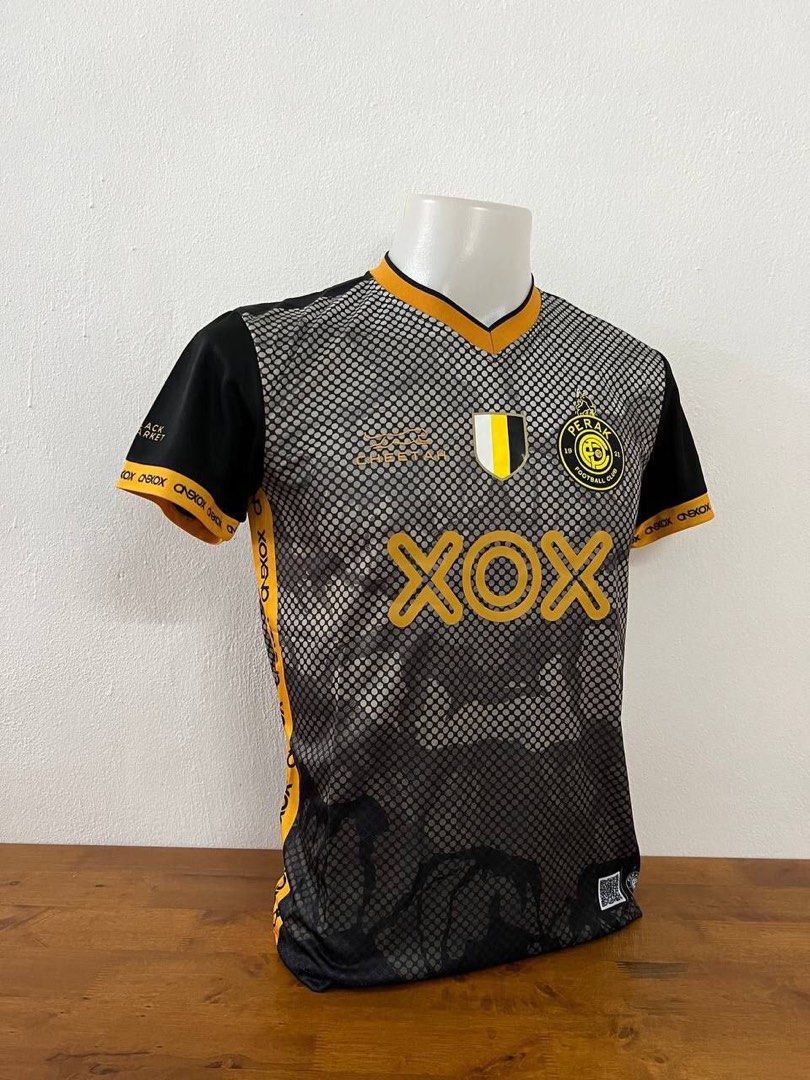 Perak Away Player Issue 2023, Men's Fashion, Activewear on Carousell