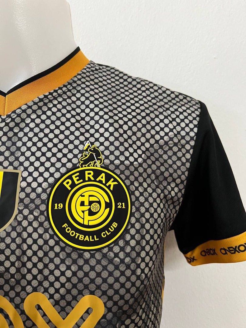 Perak Away Player Issue 2023, Men's Fashion, Activewear on Carousell