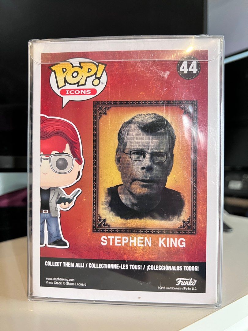 Pop! Icons - Stephen King with Bloody Head VAULTED, Hobbies & Toys ...
