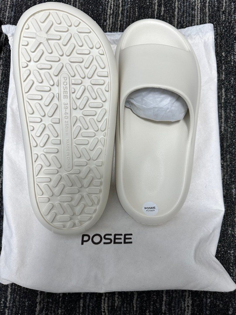 Posee Cloud Slippers 2023, Men's Fashion, Footwear, Flipflops and ...