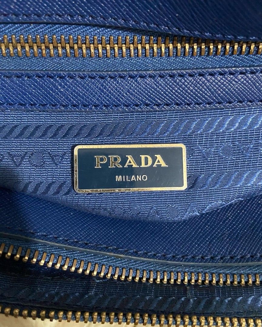 Prada made in Italy full kulit asli on Carousell