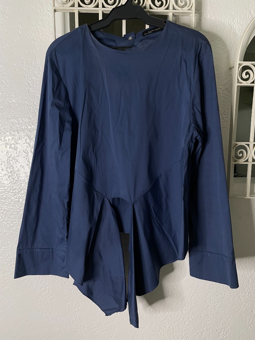 [PRE-LOVED] Zara Blue Top, Women's Fashion, Tops, Blouses on Carousell