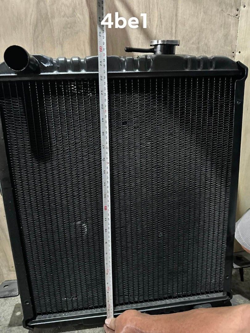 Radiator isuzu fuso 4d30 4d32 c240 4ba1 4bc2 4be1 4hf1 4m50 6he1 6d16 ...