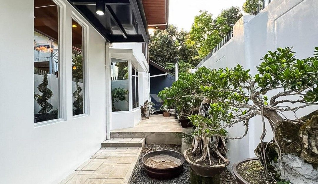 RC. Overlooking Modern House in Kingsville, Antipolo city nr Sumulong ...