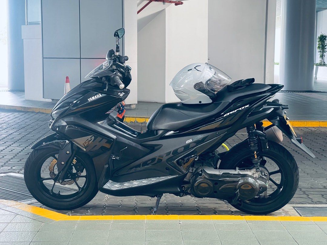 Aerox REsprayed black rims ONLY, Motorcycles, Motorcycle Accessories on ...