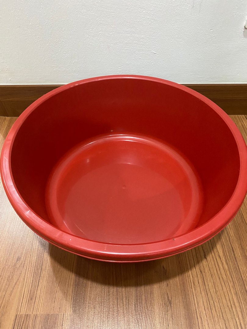 Round Plastic Wash Basin, Furniture & Home Living, Home Improvement ...