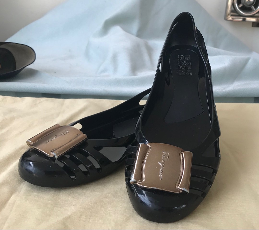 Salvatore Ferragamo Jelly shoes, Women's Fashion, Footwear, Flats & Sandals on Carousell
