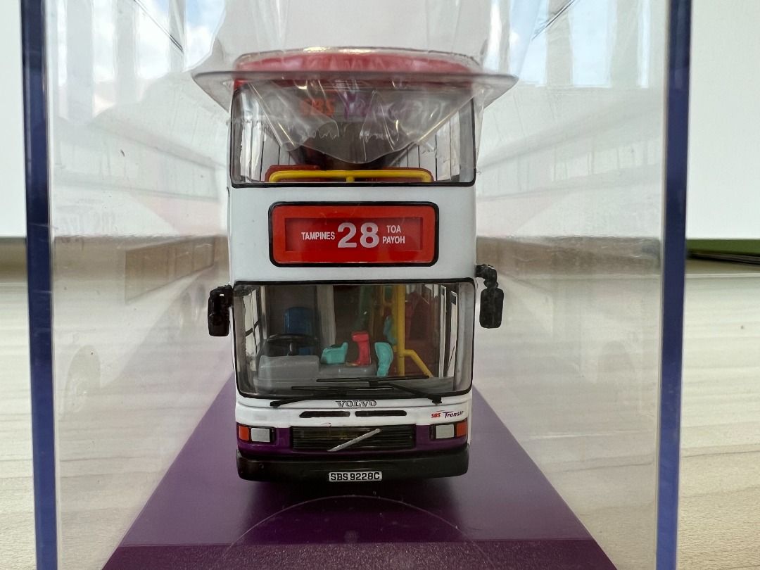 Singapore SBS Transit Bus 1:76 model svc 28 (limited edition), Hobbies ...