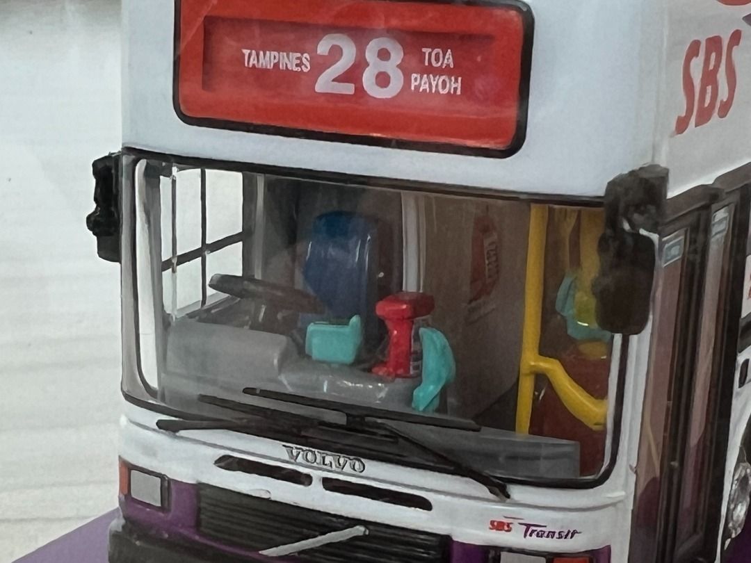 Singapore SBS Transit Bus 1:76 model svc 28 (limited edition), Hobbies ...