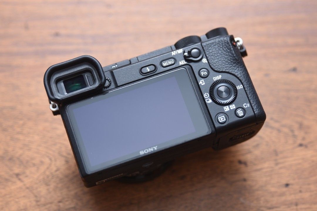 Sony a6400 with 16-50mm Lens *12k Shutter Count with SonyPH warranty ...