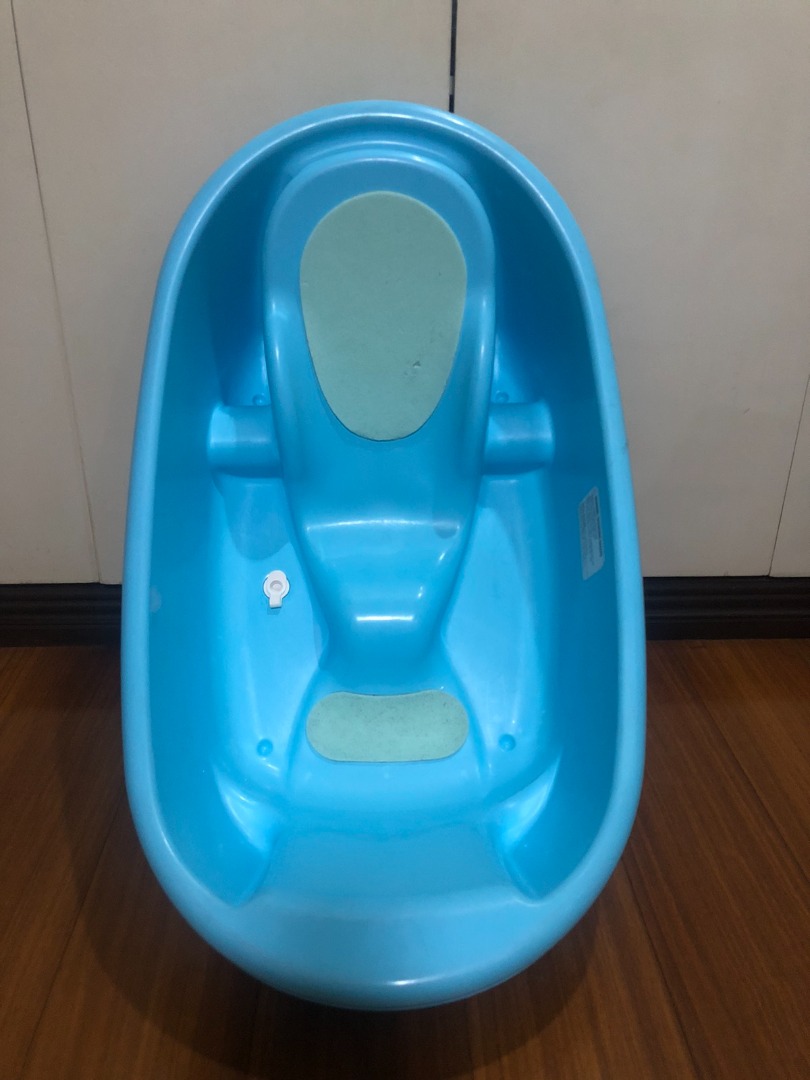 Summer blue baby bath tub on Carousell