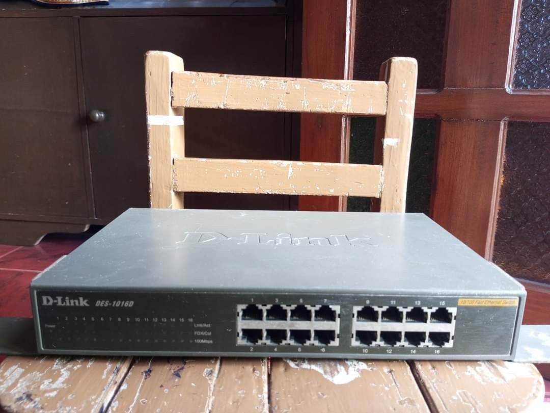 Switch Hub D-Link DES 1016D 16port 10/100, Computers & Tech, Office & Business Technology on ...