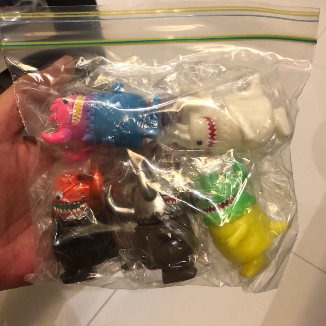 T9G Vinyl Artist Gacha VAG sofubi Kaiju Mini Rangeas, Hobbies & Toys, Toys & Games on Carousell