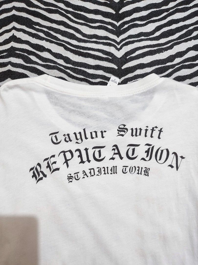 Taylor Swift Reputation Tour, Women's Fashion, Tops, Longsleeves on ...